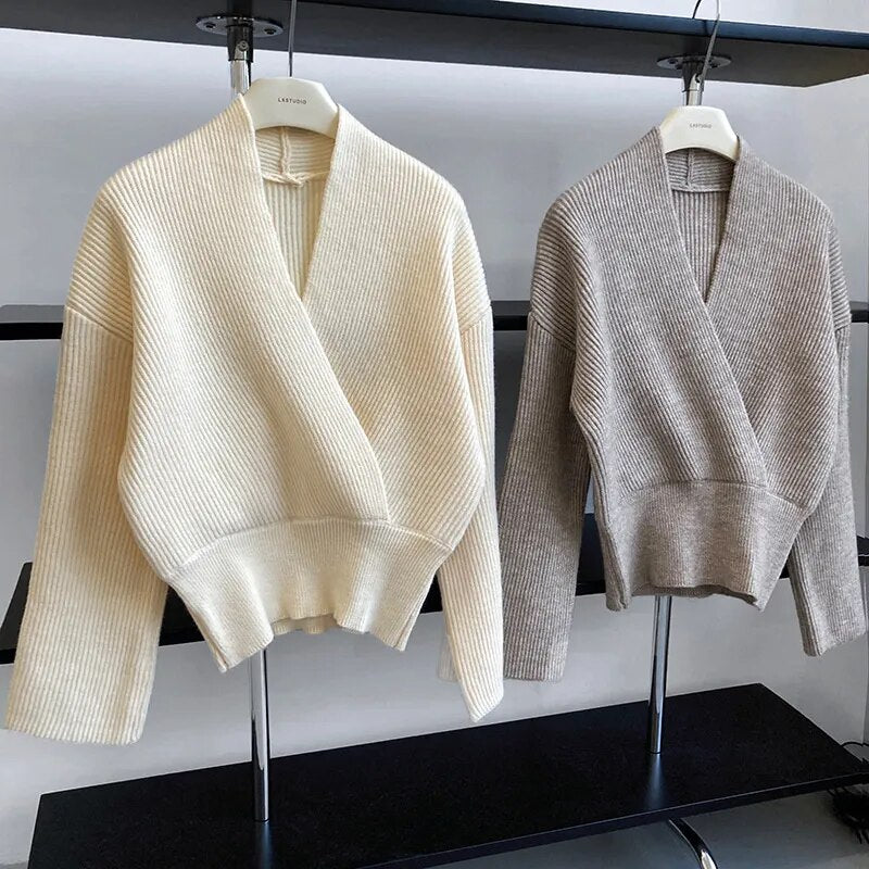 Crossover V-neck wrap sweater – buckmen.com